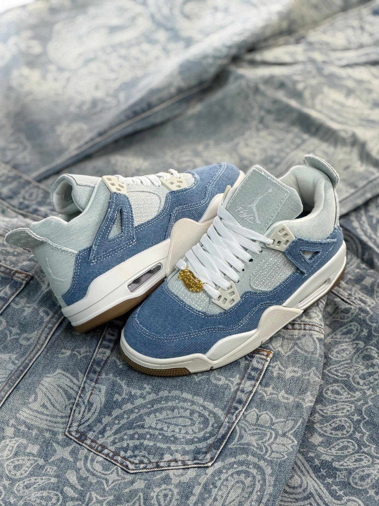 Air Jordan 4 Worn Blue – workshop